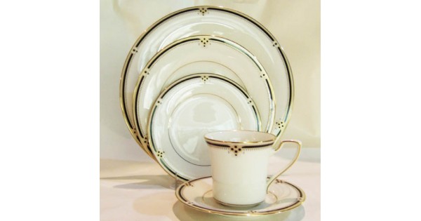 EVENING GOWN by Noritake 5 Piece Place Setting