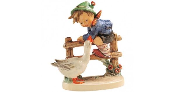 Hummel Barn Yard Hero HUM 195 2/0 4.25" tall